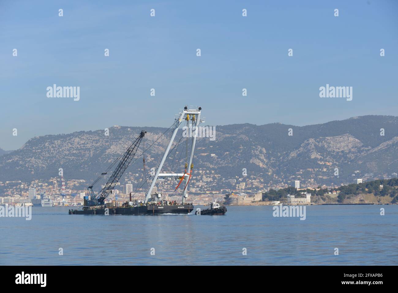 Ponton grue Banque de photographies et d’images à haute résolution - Alamy