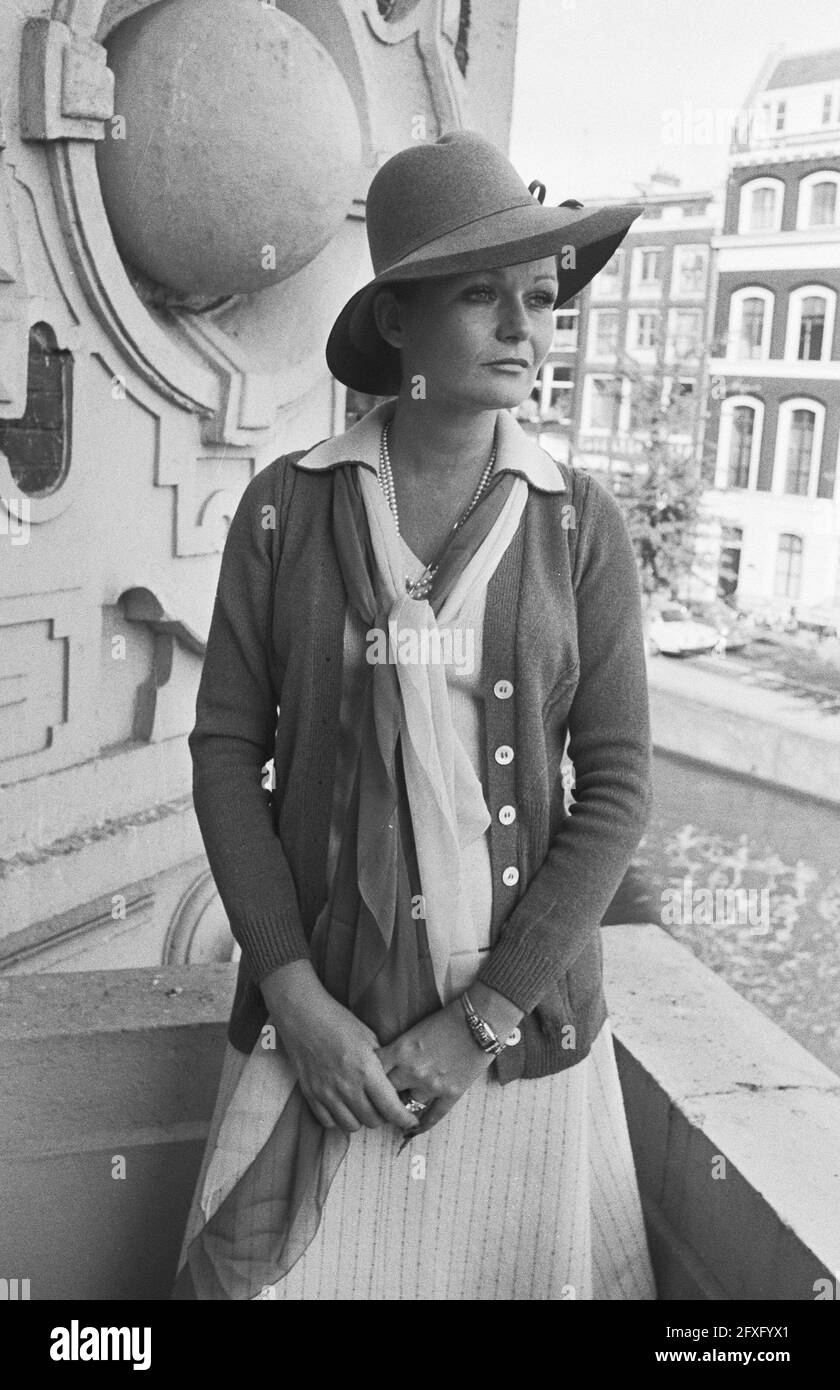 Valerie perrine Banque de photographies et d’images à haute résolution ...