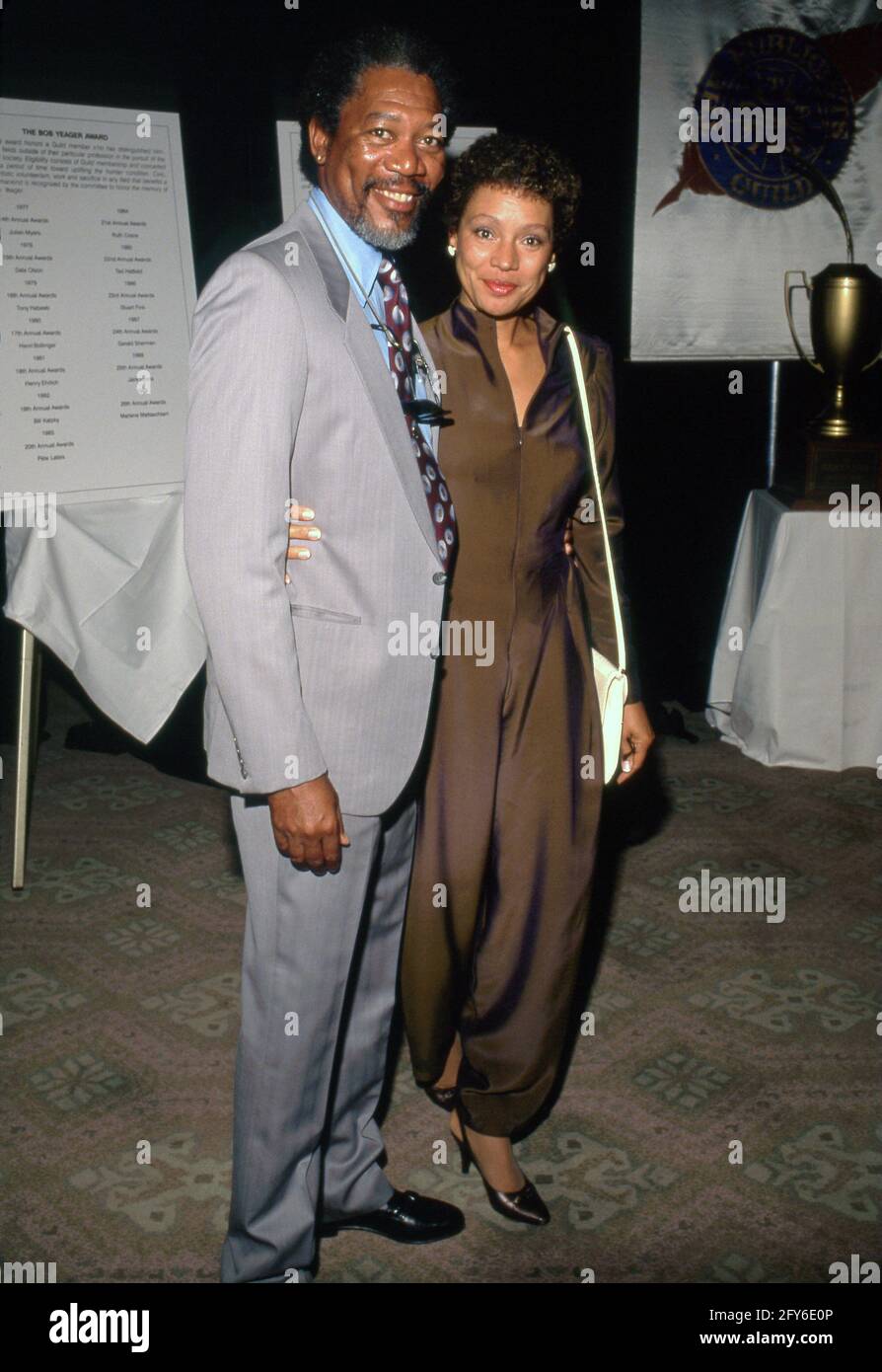 BEVERLY HILLS, CA - 23 MARS : Morgan Freeman et Myrna Freeman à la 27e ...