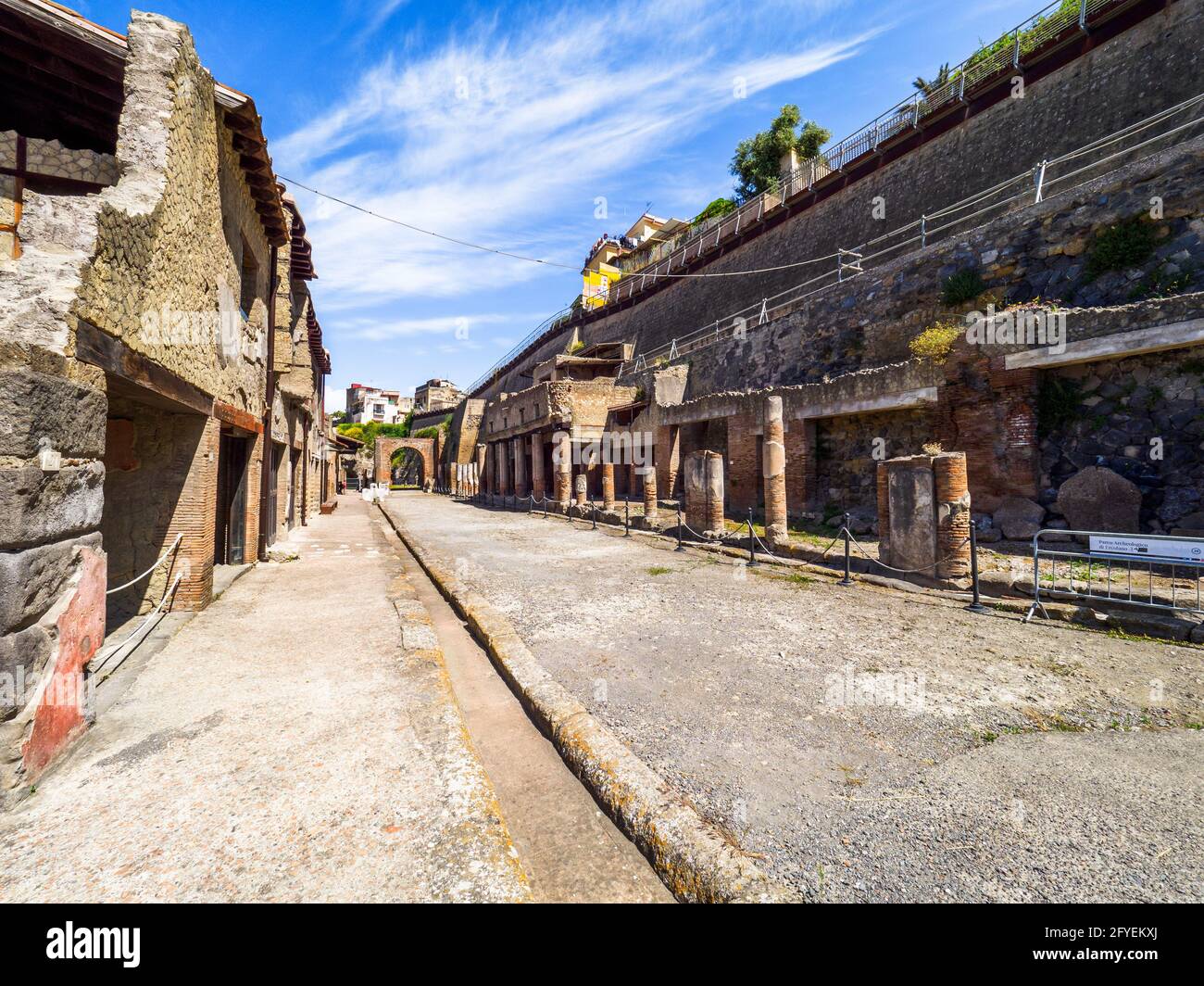 Decumanus maximus voie romaine Banque de photographies et d’images à ...
