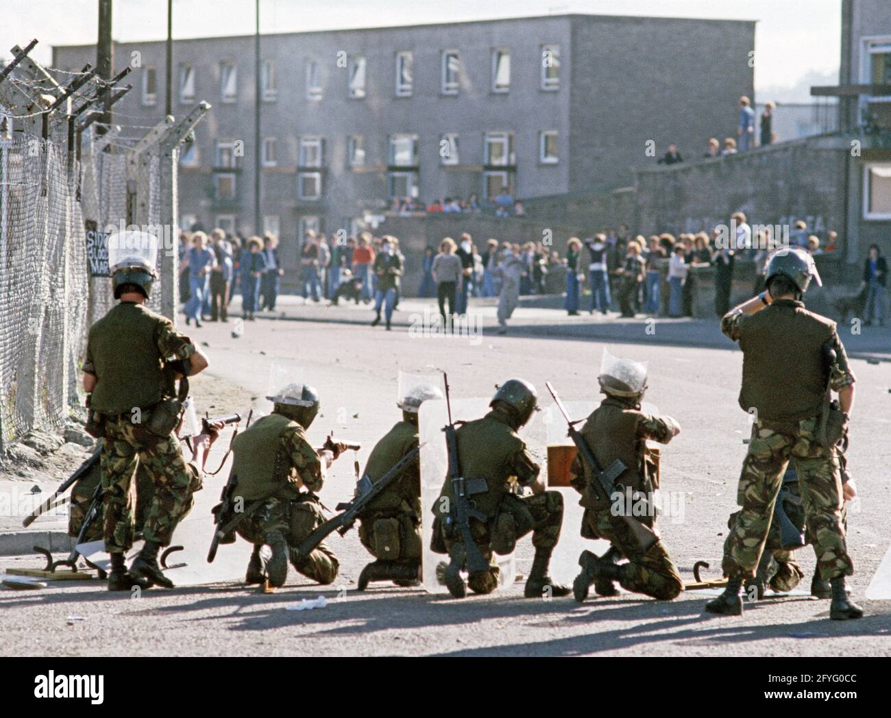 The troubles ireland 1970s riot Banque de photographies et d’images à ...
