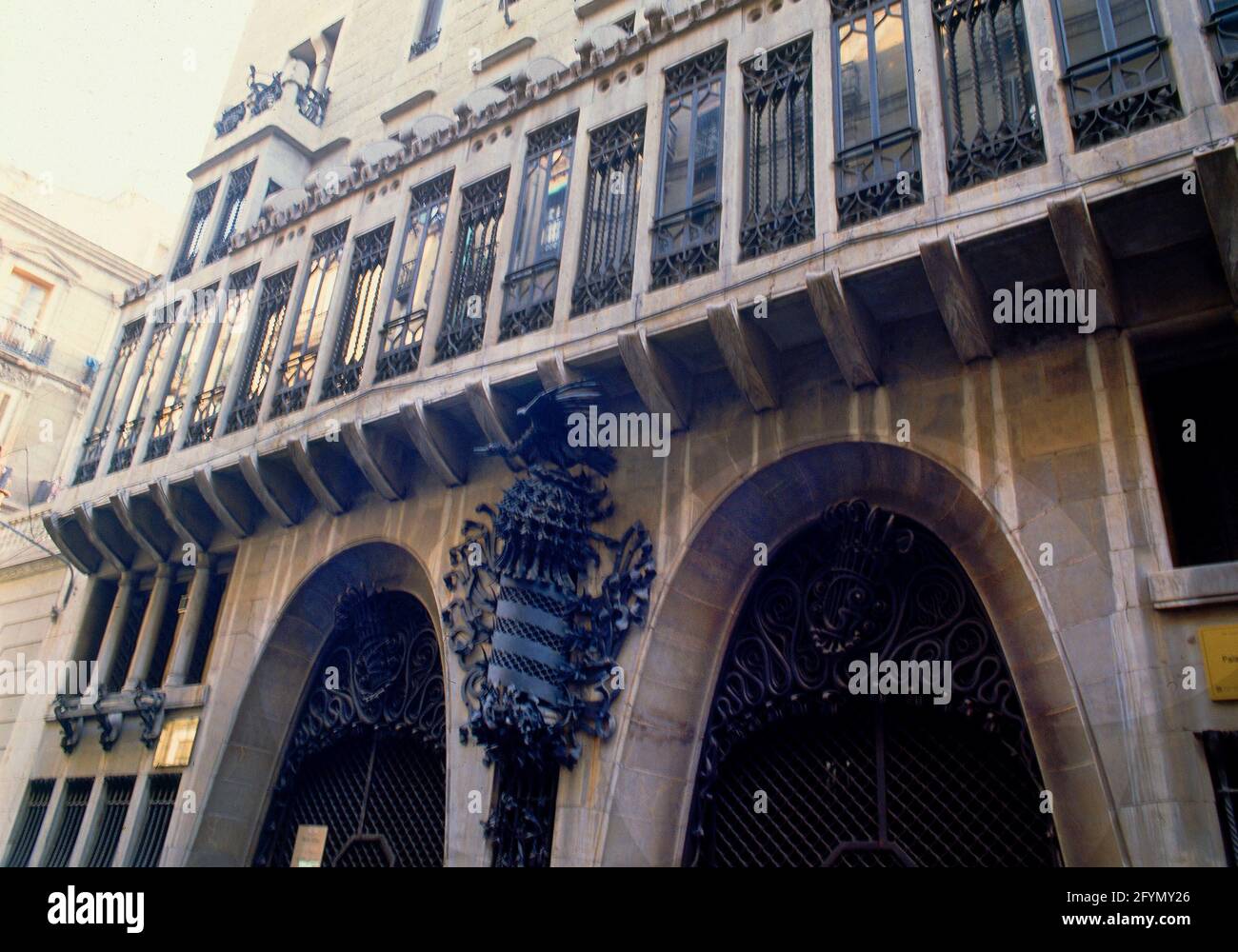 Palacio Guell Banque d'image et photos - Alamy