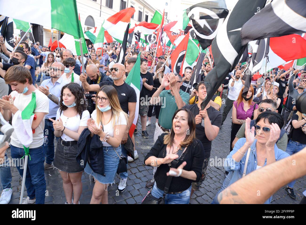 Drapeau casapound Banque de photographies et d’images à haute ...