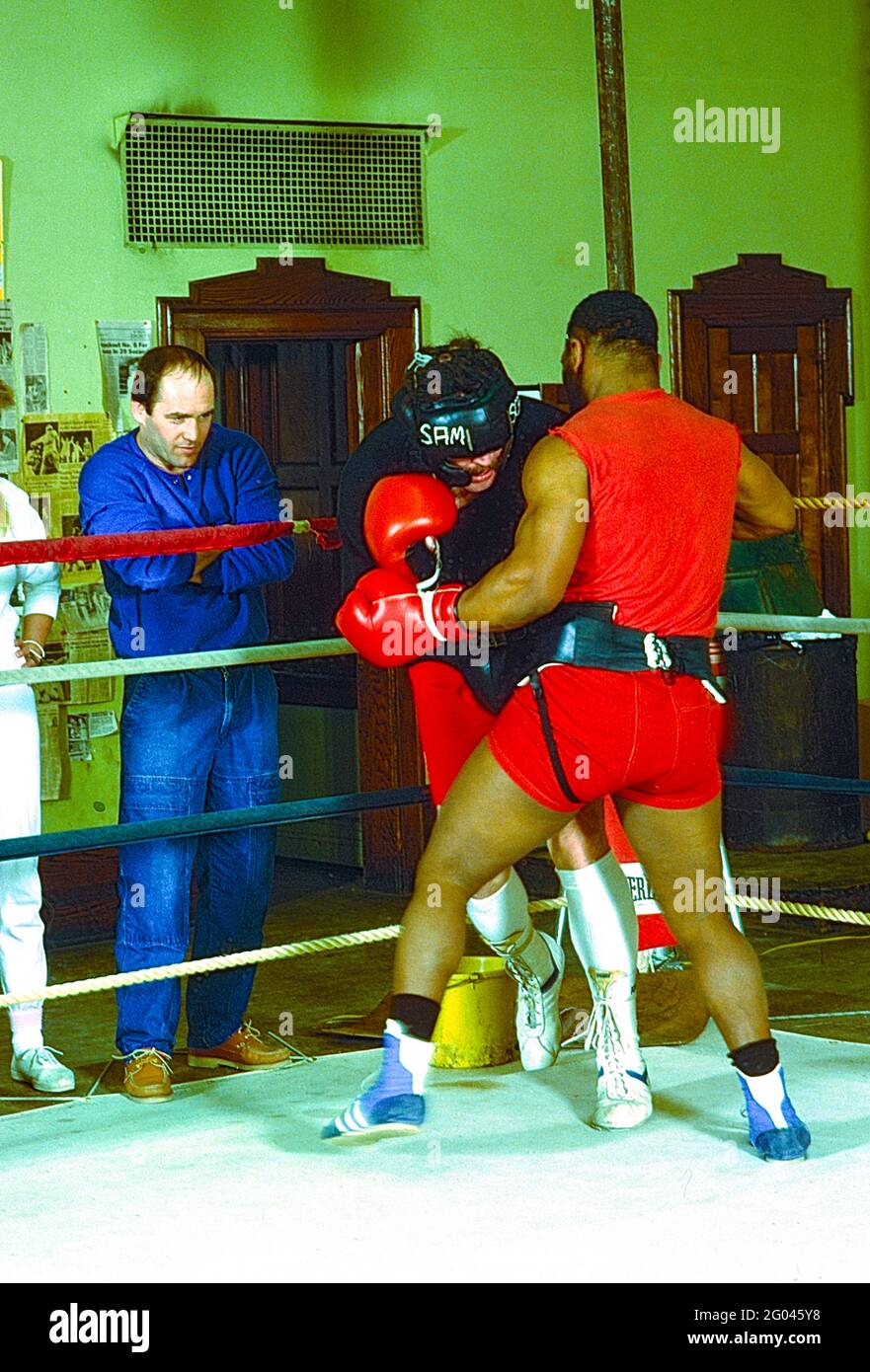 Mike tyson training Banque de photographies et d’images à haute ...