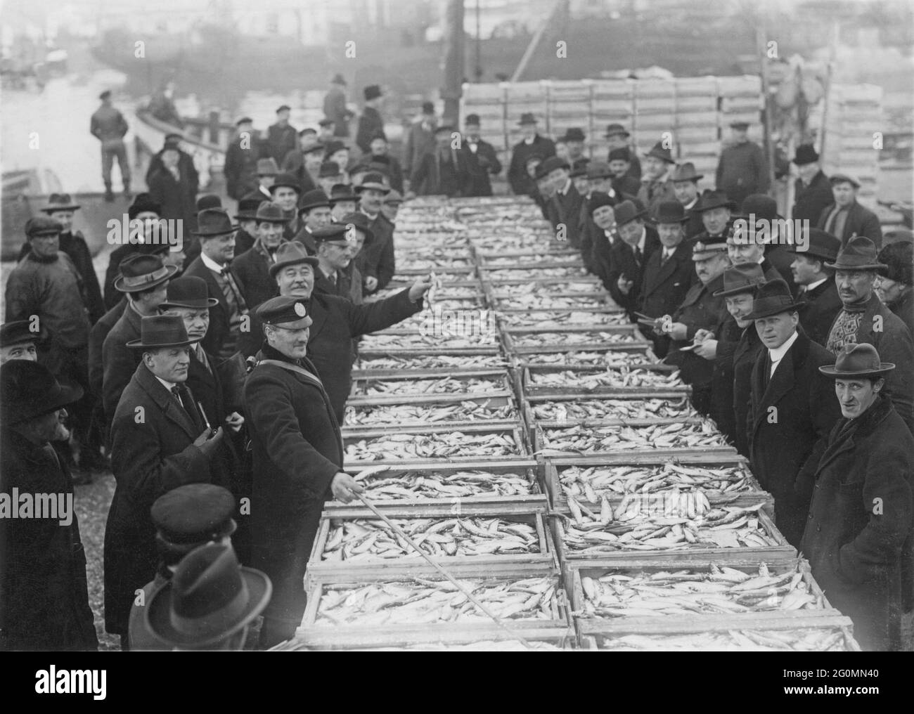 Göteborg dans les années 1930. Le marché de poissons habituel et ses ...