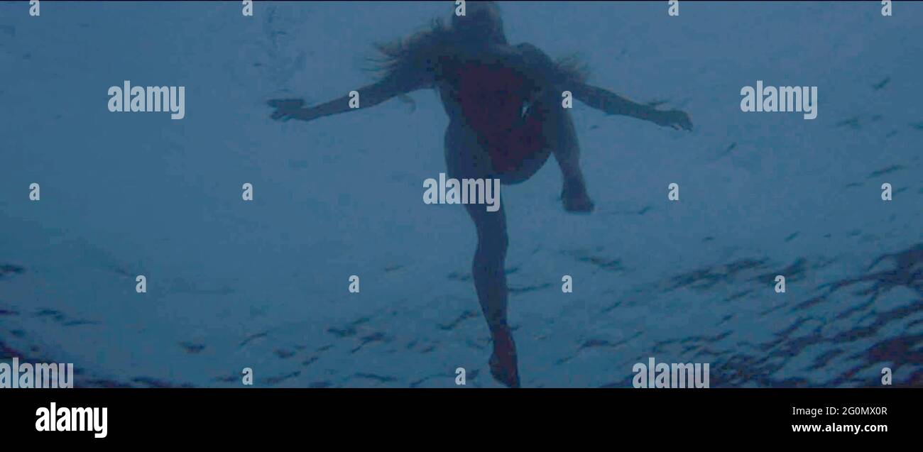 Los Angeles.CA.USA. Susan Backlinie dans une scène en (C) film ...