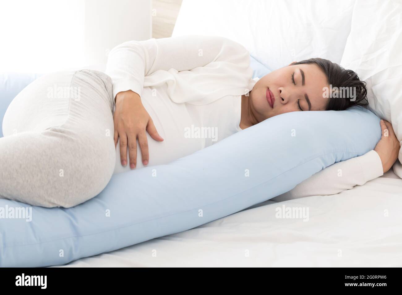 Positions de sommeil Banque de photographies et d’images à haute résolution - Alamy