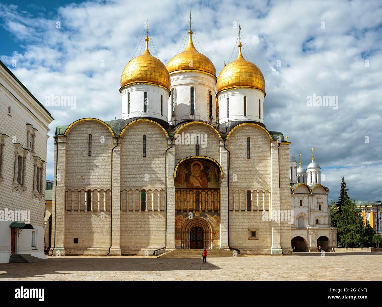 Cathédrale de Dormition ou Assomption (Uspensky Sobor) à l'intérieur du ...