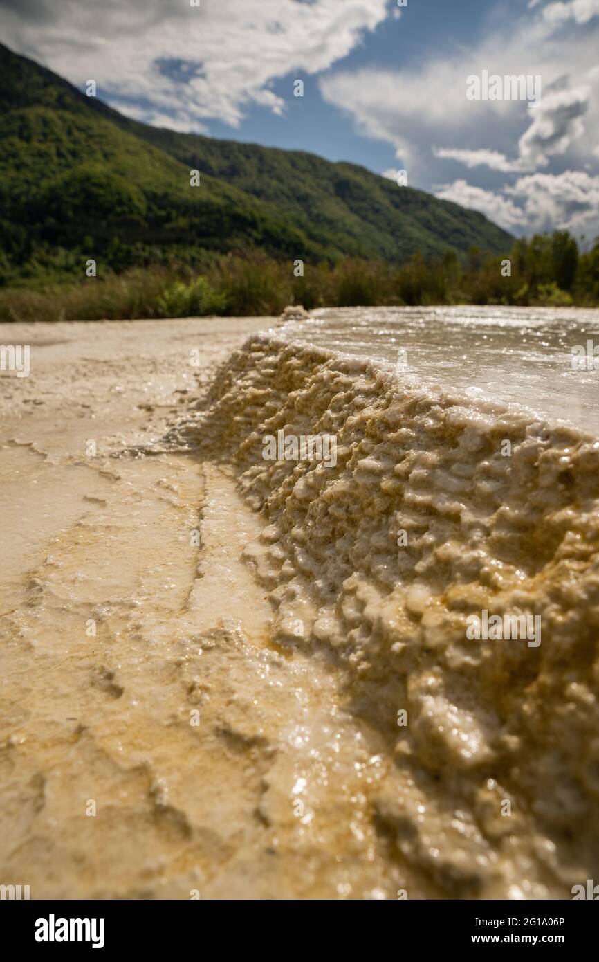 Cascade de travertin Banque de photographies et d’images à haute ...