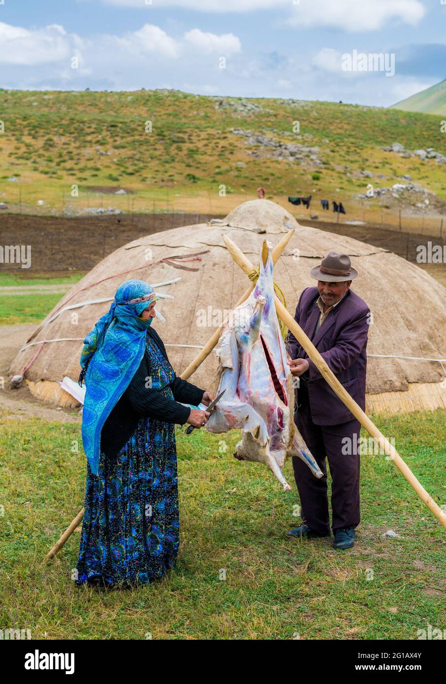 Nomade en tenue traditionnelle Banque de photographies et d’images à ...