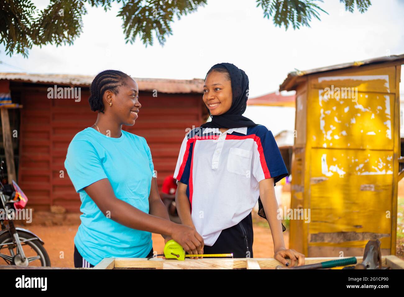 Menuisier africain Banque de photographies et d’images à haute ...