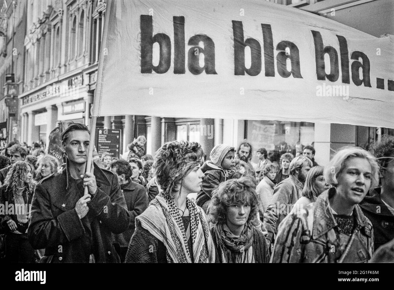 08.11.1986, catastrophe environnementale sur le Rhin, manifestation ...