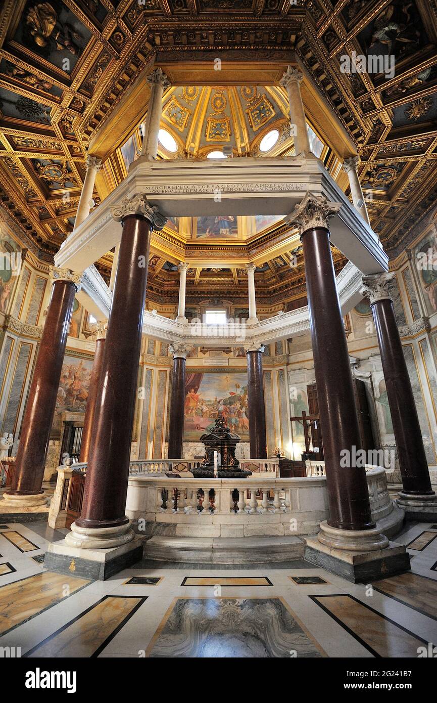 Le baptistère de florence ou battistero di san giovanni Banque de ...