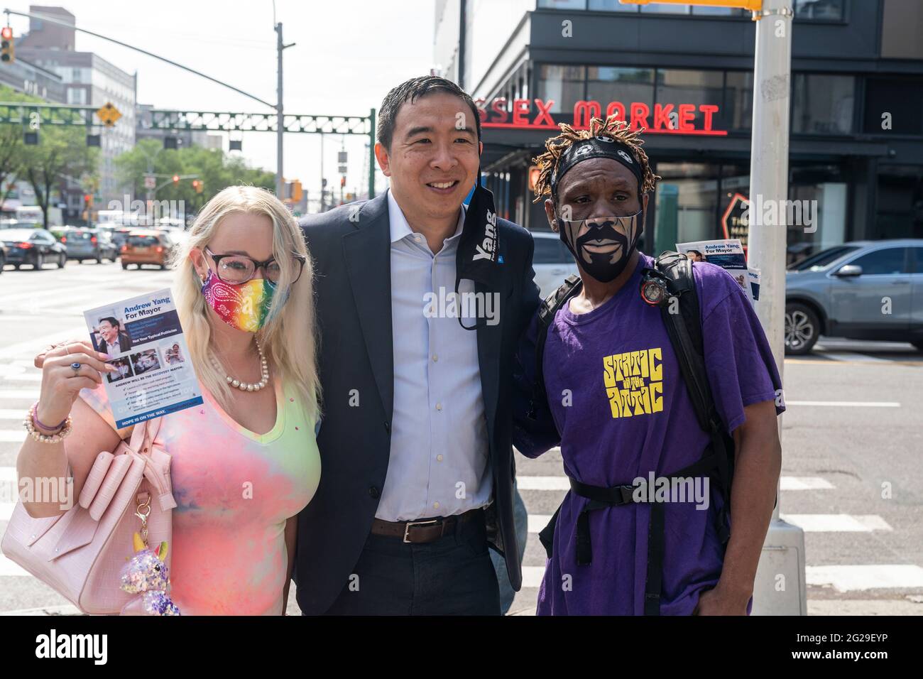 New York, NY - 9 juin 2021 : le candidat de la mairie Andrew Yang avec ...