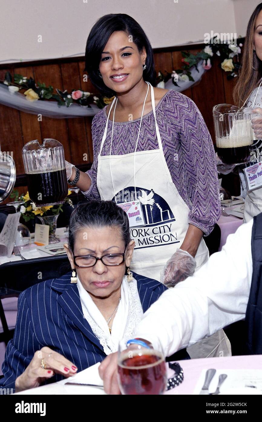 Shiba russell Banque de photographies et d’images à haute résolution ...