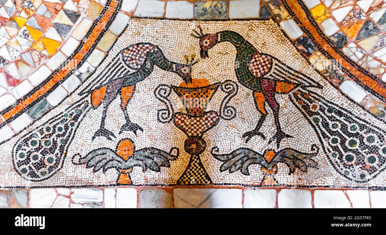 Paon byzantin mosaique Banque de photographies et d’images à haute ...