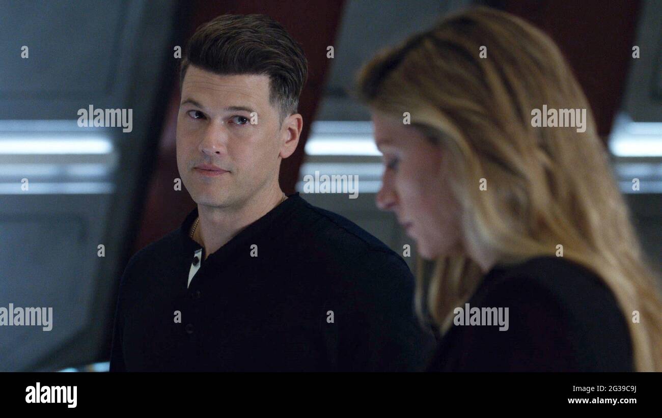 LÉGENDES DE DEMAIN (aussi appelées légendes DE DEMAIN de DC), de gauche ...