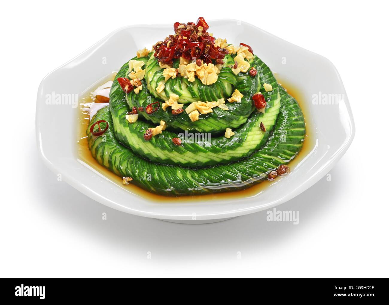 Salade de concombre de style chinois Banque d'images détourées - Alamy