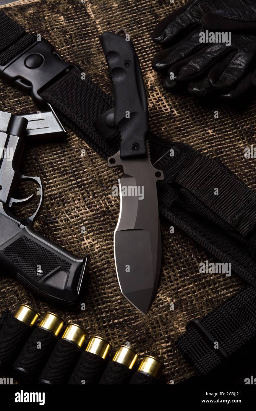 Couteau militaire Banque de photographies et d’images à haute ...