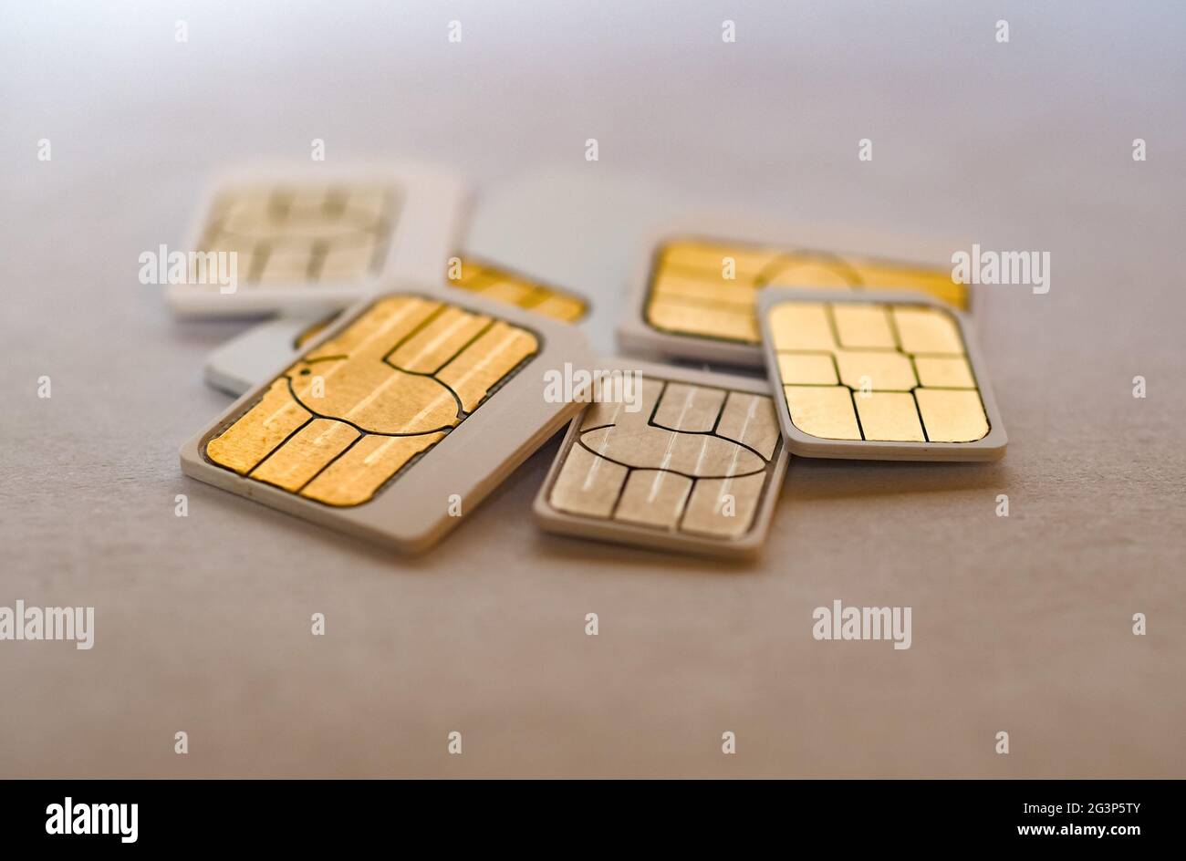 Mini micro nano sim card Banque de photographies et d’images à haute ...
