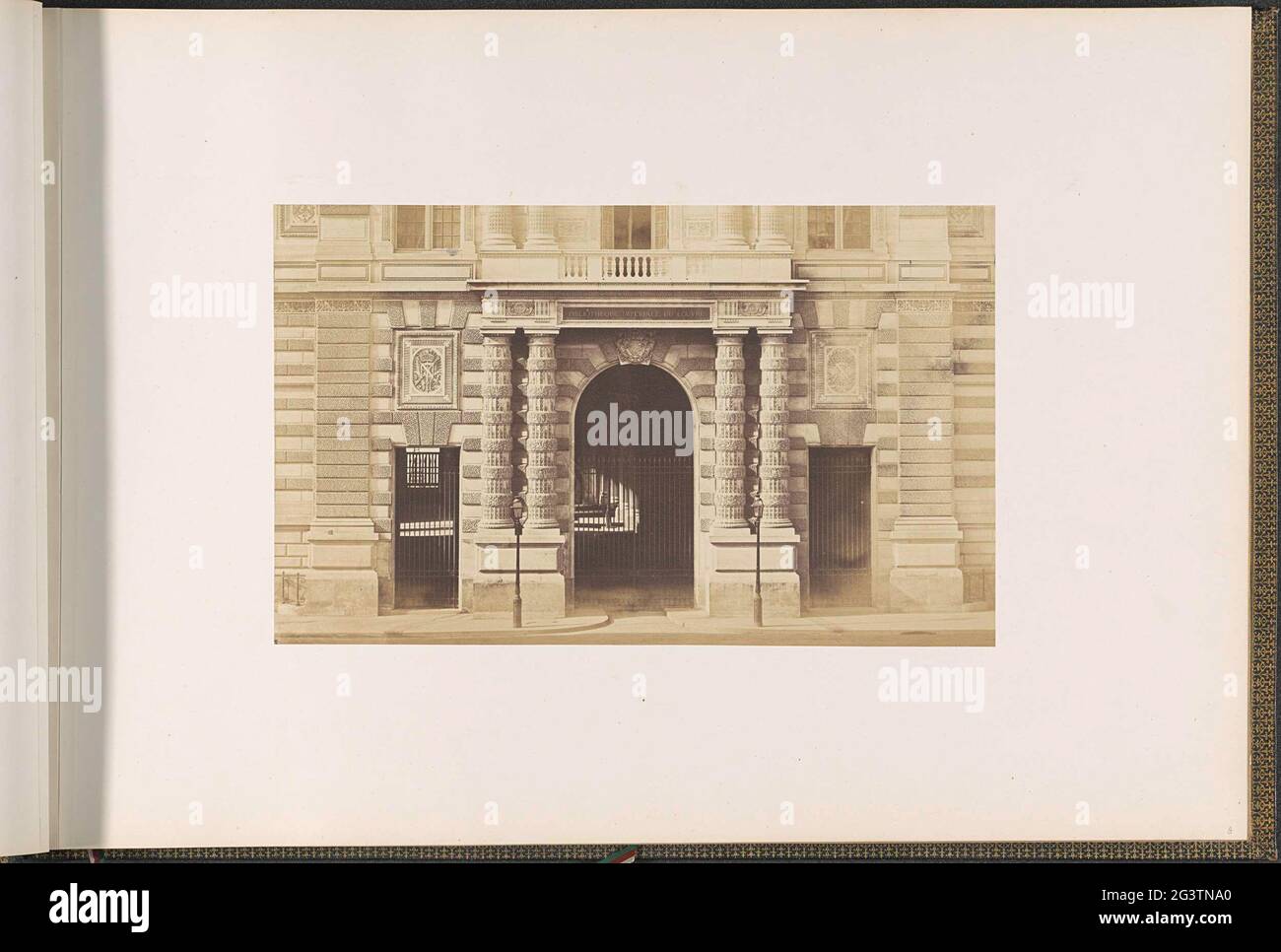 Bibliothèque impériale du louvre Banque de photographies et d’images à ...