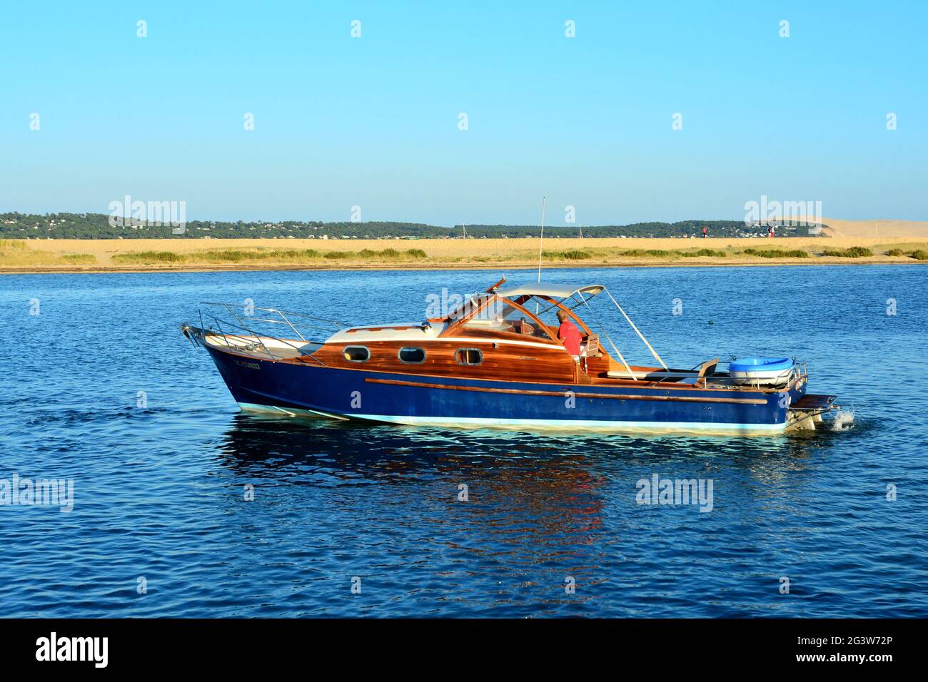 GIRONDE (33). BAIE D'ARCACHON. BOUCHON FURET. PINASSE, BATEAU ...