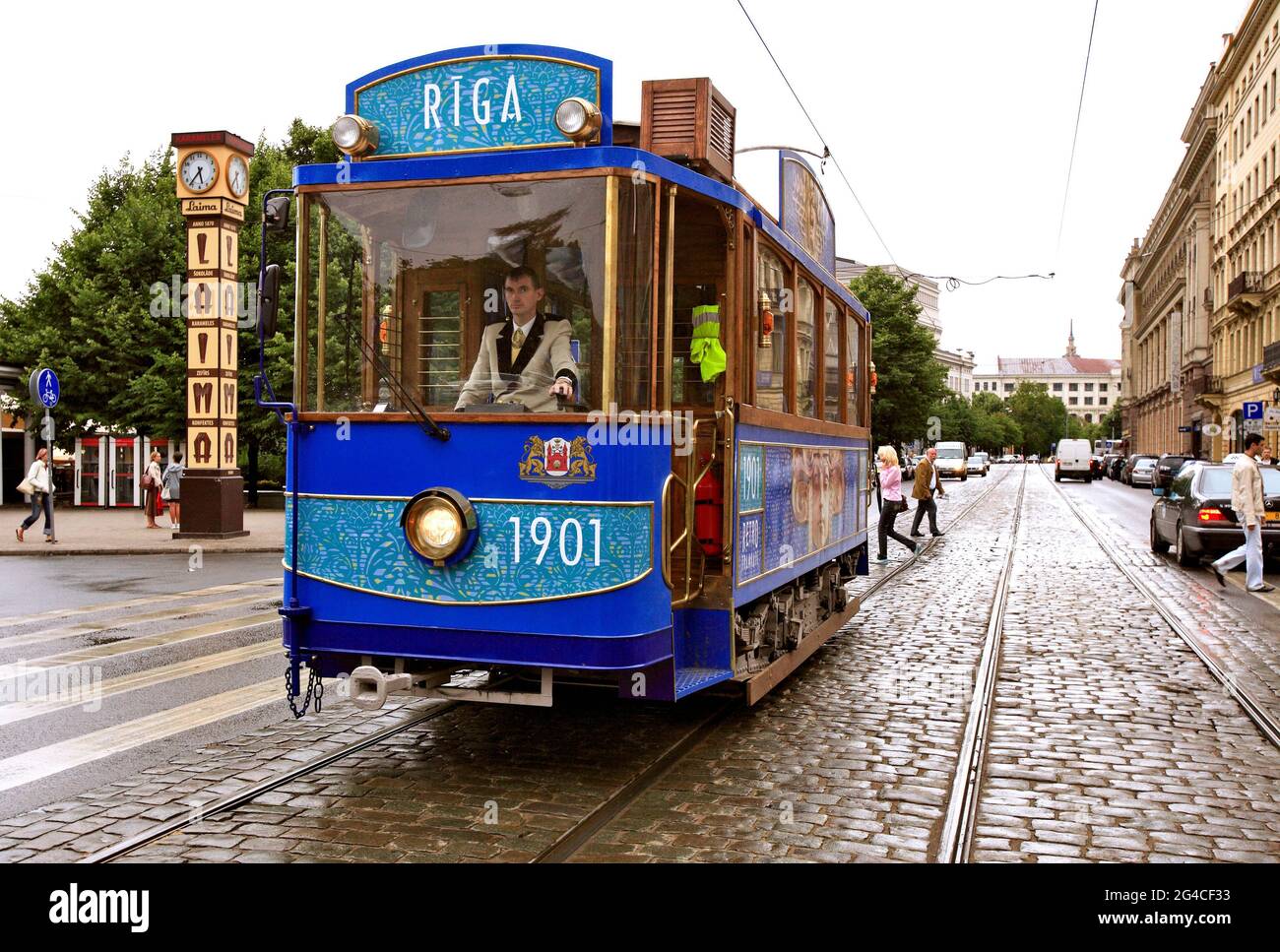 Riga tram Banque de photographies et d’images à haute résolution - Alamy
