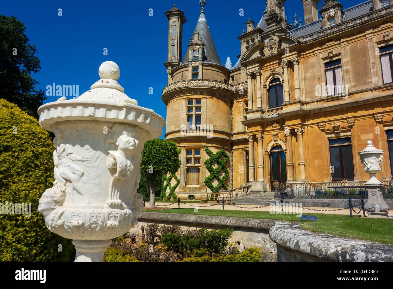 Waddesdon manor Banque de photographies et d’images à haute résolution ...