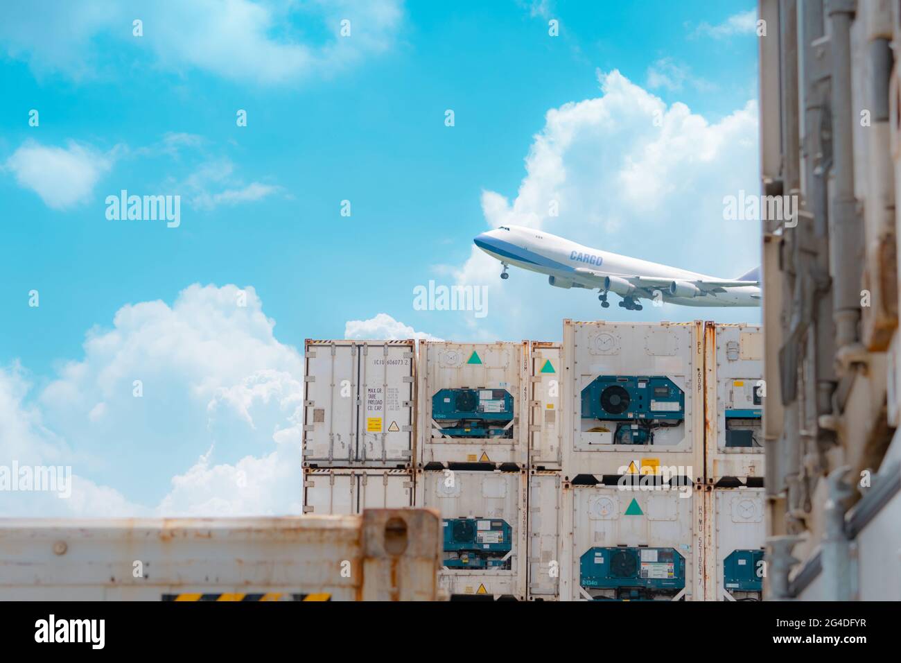 Conteneur De Fret Aérien Banque d'image et photos - Alamy