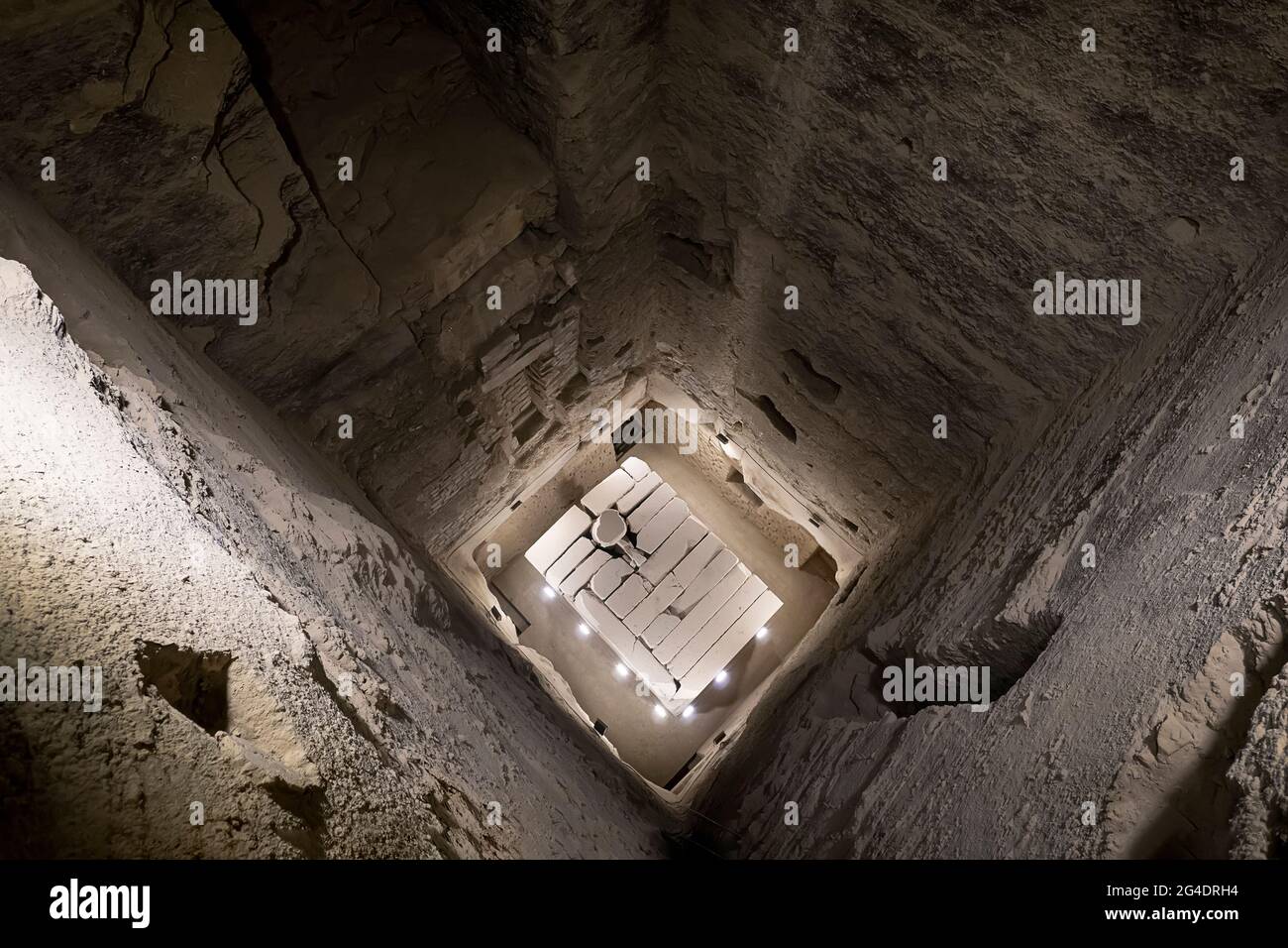 Inside pyramid of giza Banque de photographies et d’images à haute ...