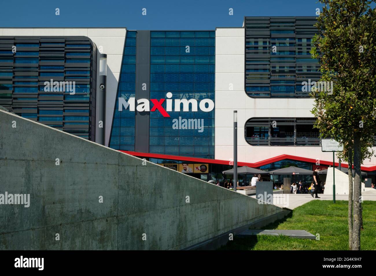 Centre commercial maximo Banque de photographies et d’images à haute ...