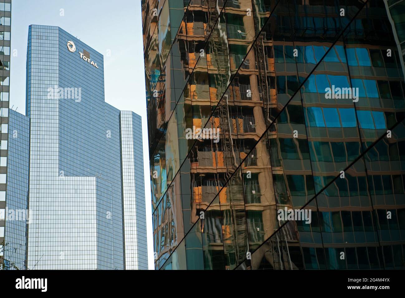 Paris la defense michelet Banque d'image et photos - Alamy