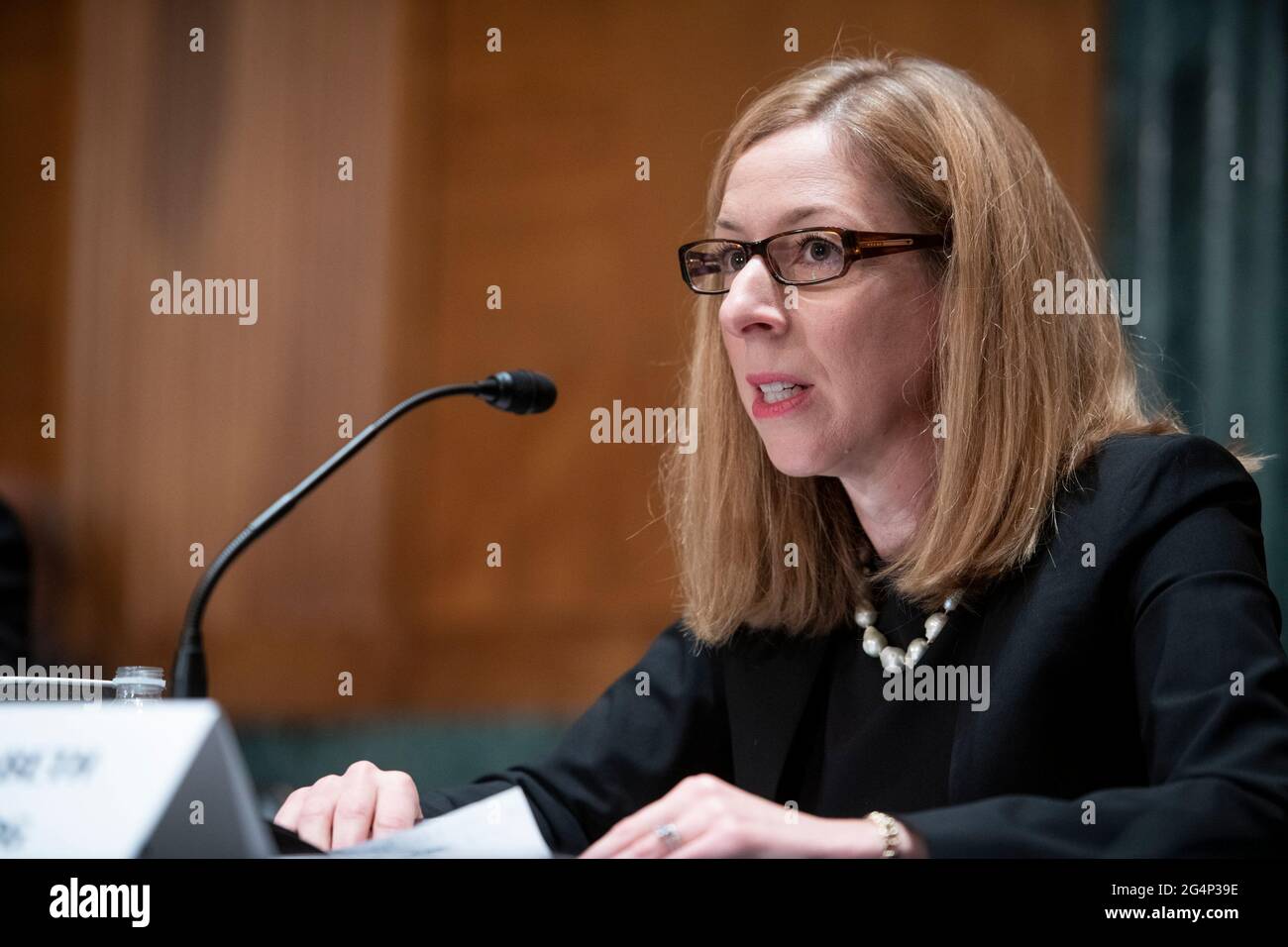 Elizabeth rosenberg Banque de photographies et d’images à haute ...