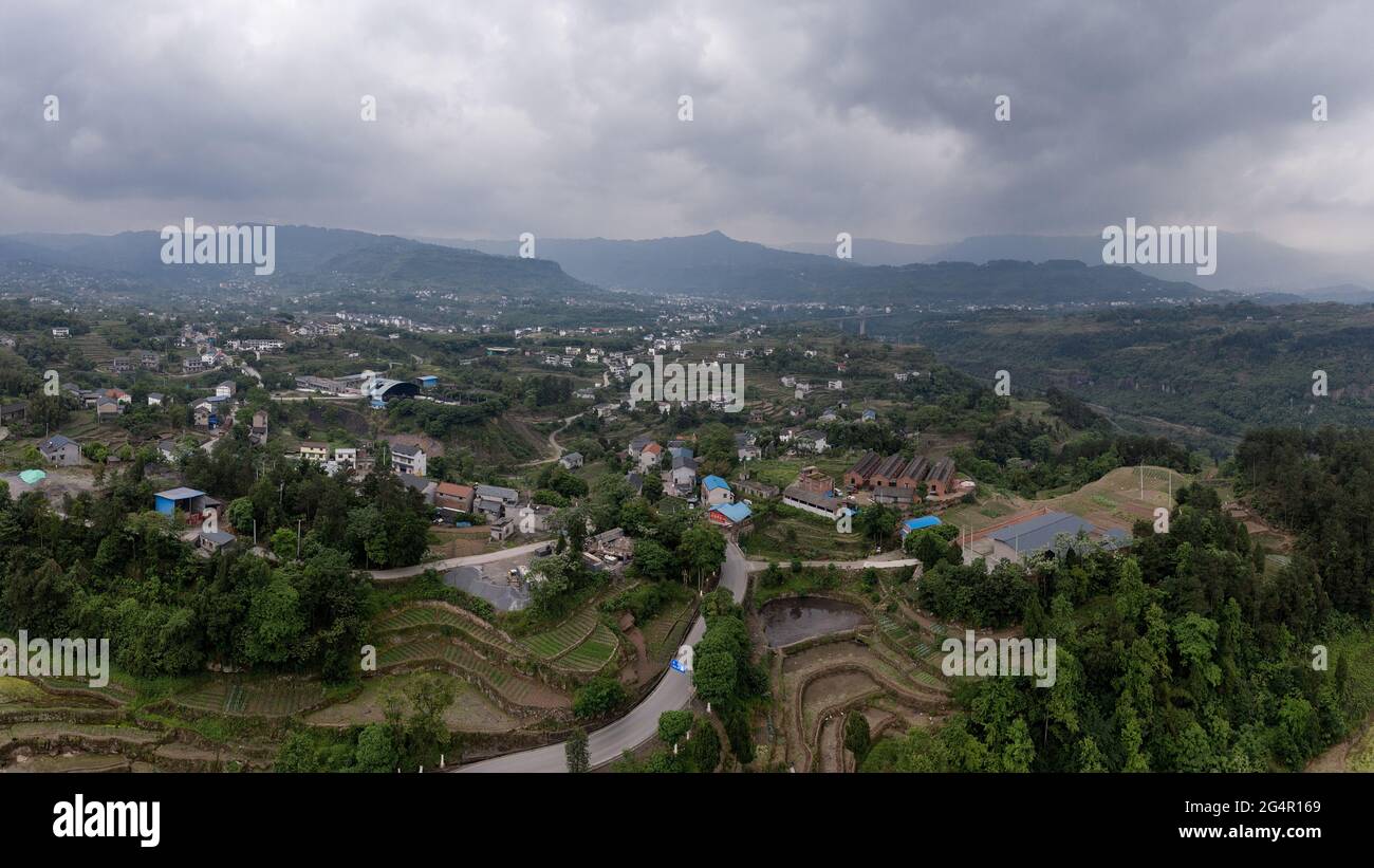 Le qijiang compte des paysages de la ville aquatique de chongqing Photo ...
