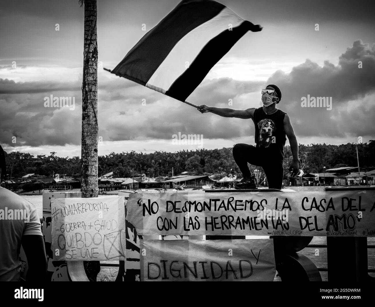 Homme colombien Banque d'images noir et blanc - Alamy