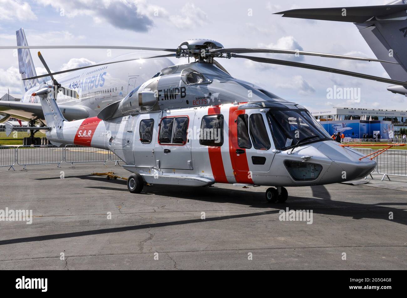Hélicoptères airbus h175 Banque de photographies et d’images à haute ...