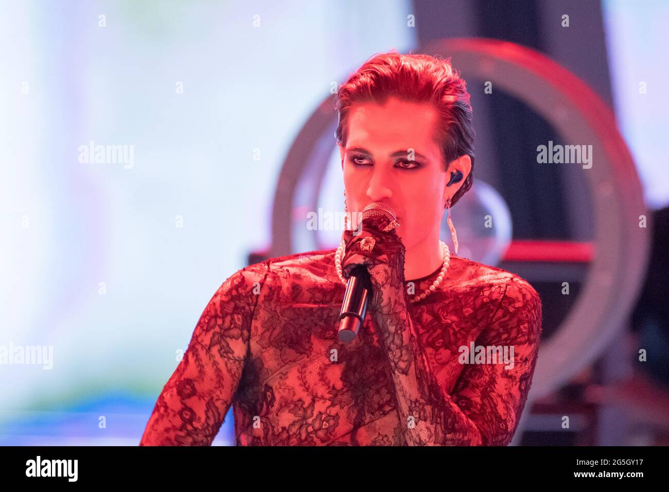 Damiano David de Måneskin en concert au Polsat SuperHit Festiwal 2021 à ...