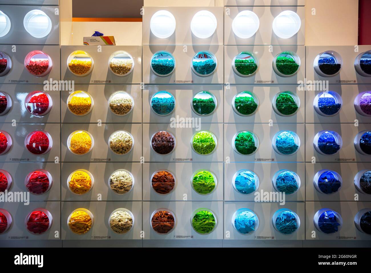 Lego store lego store lego blocks Banque de photographies et d’images à ...