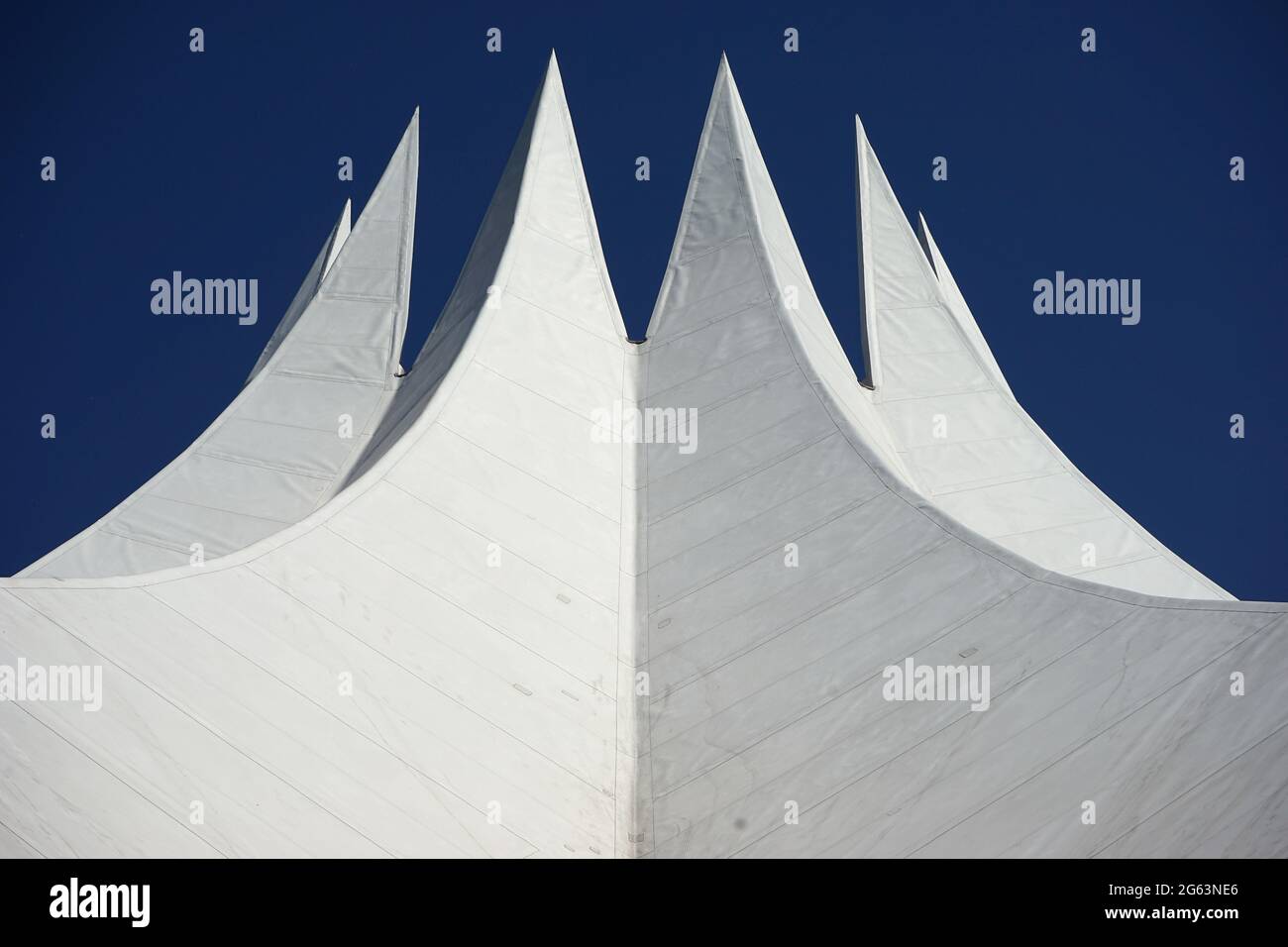 Tempodrom berlin Banque de photographies et d’images à haute résolution ...