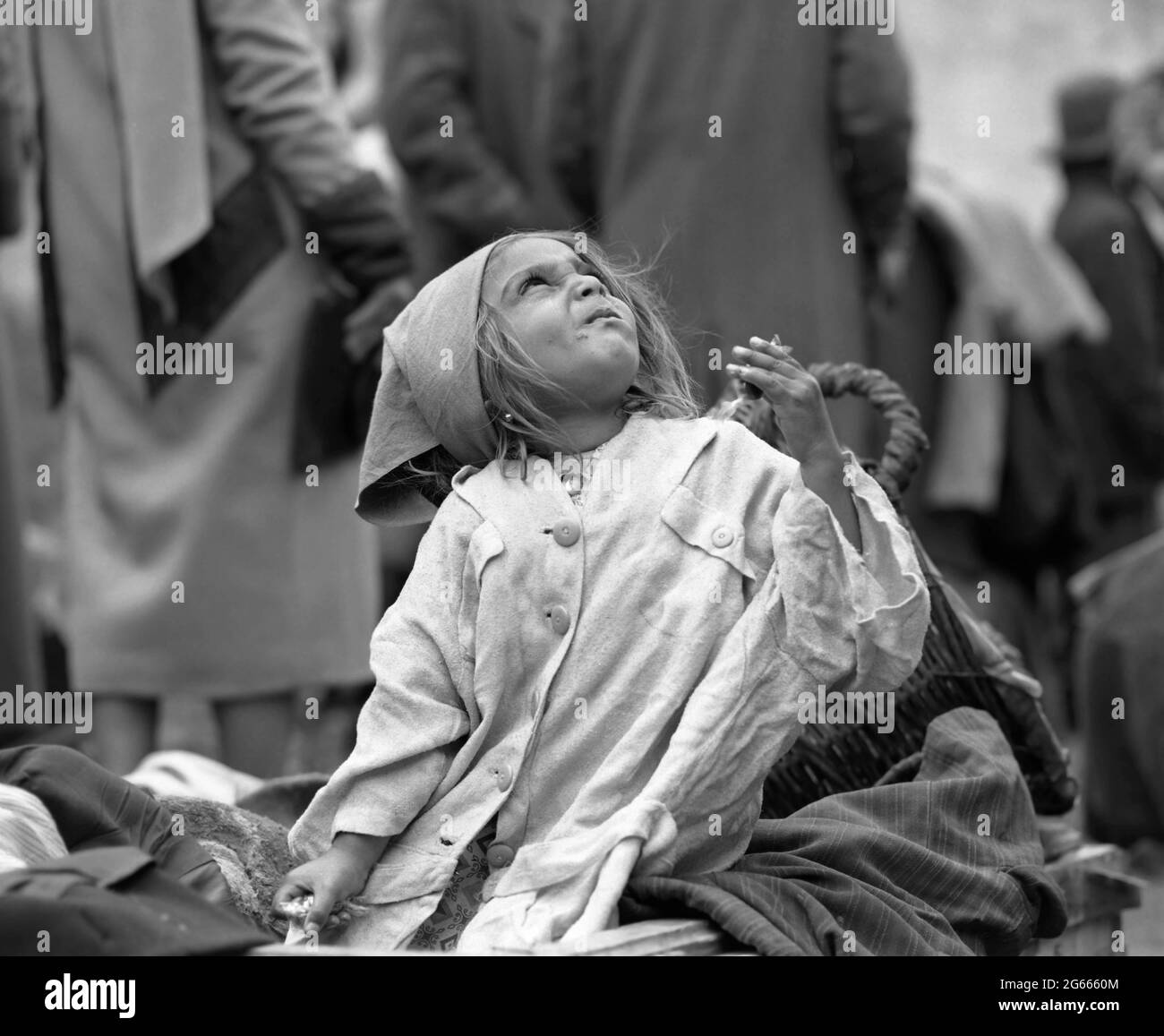 Mendiant roumain Banque d'images noir et blanc - Alamy