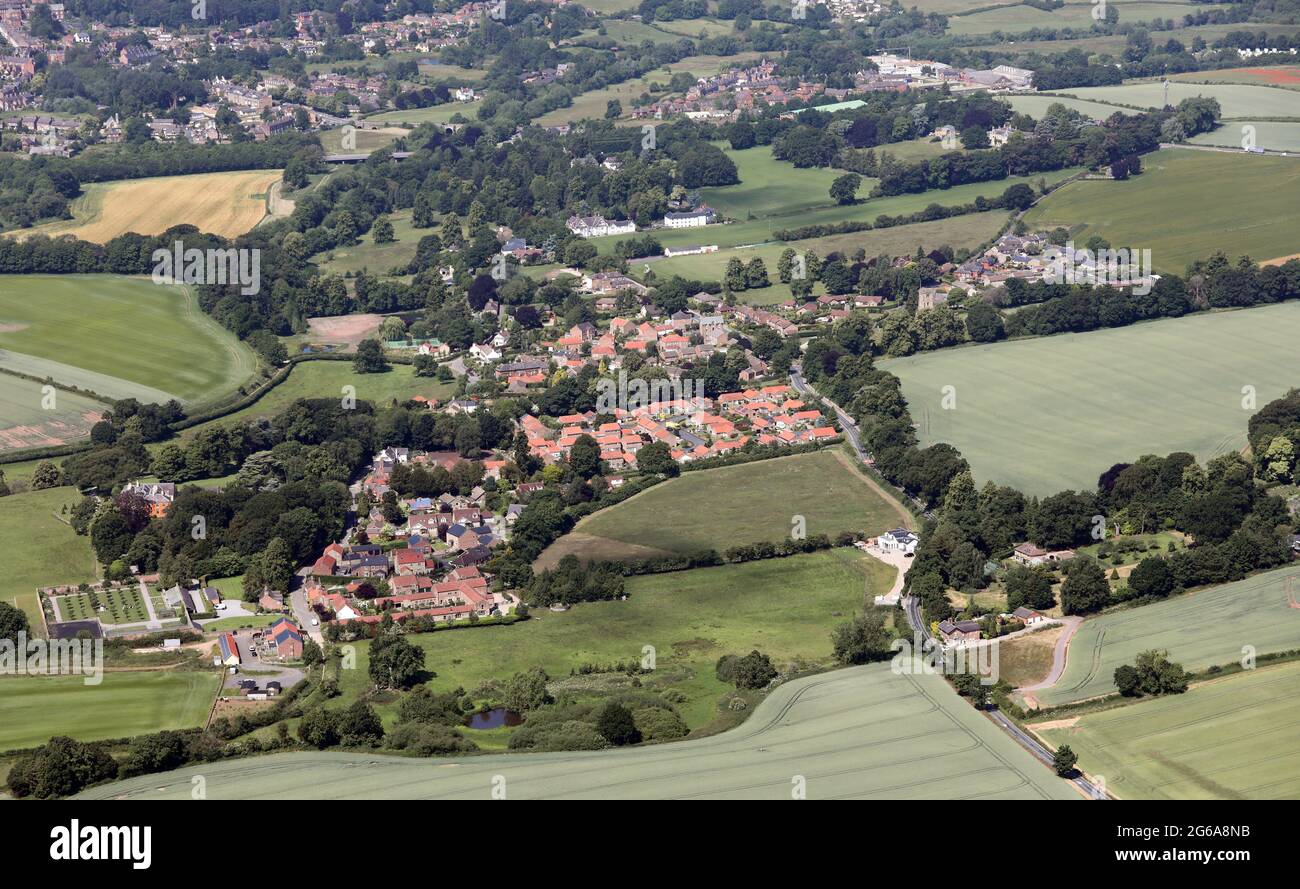 Vue aérienne du village de Sharow près de Ripon, prise de l'est en ...
