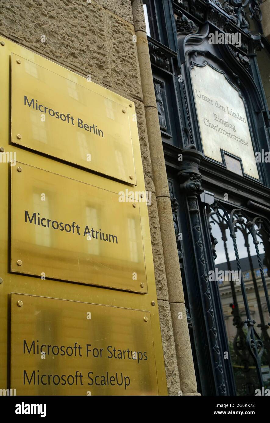 Immeuble de bureaux microsoft Banque de photographies et d’images à ...