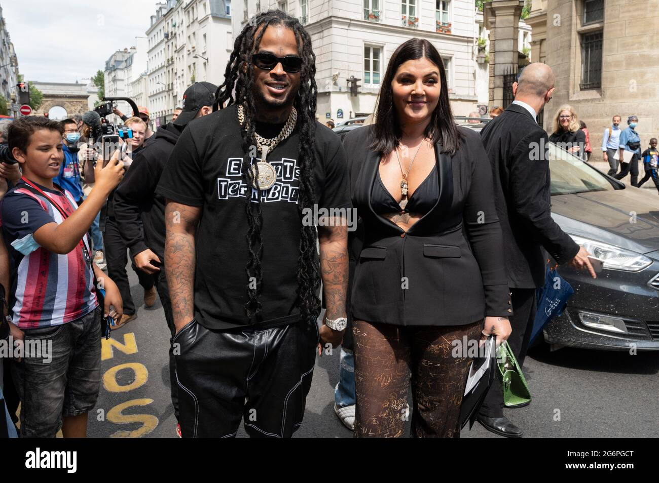 Paris, France. 7 juillet 2021.Kalash, Kevin Valleray et sa femme Clara ...