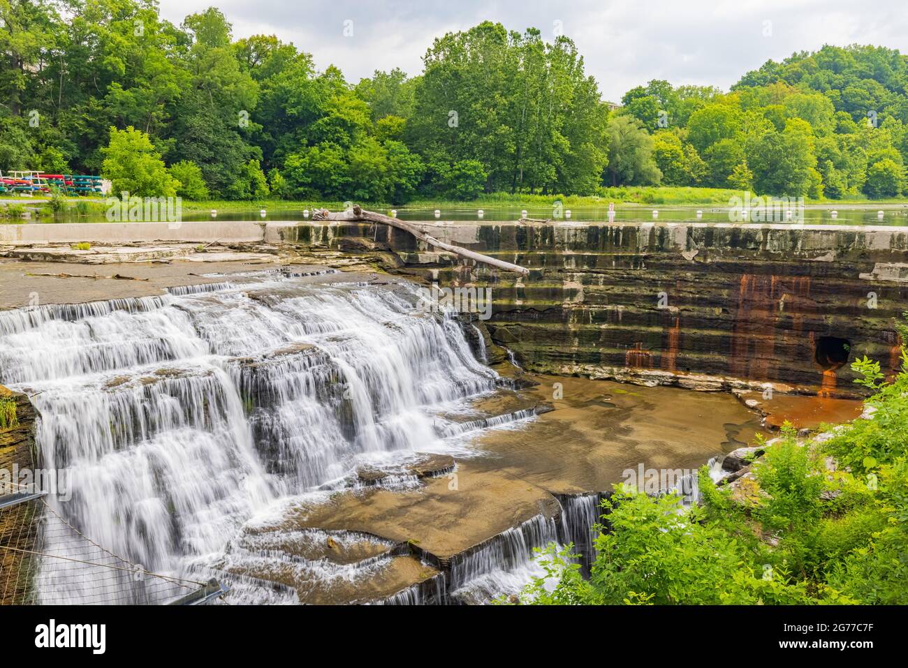 Triphammer falls Banque de photographies et d’images à haute résolution ...