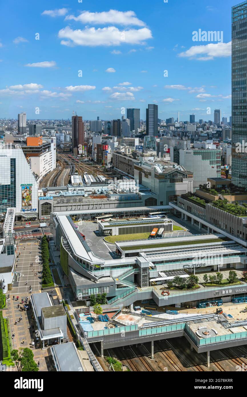 tokyo, japon - juillet 05 2021 : vue panoramique de la gare ferroviaire ...