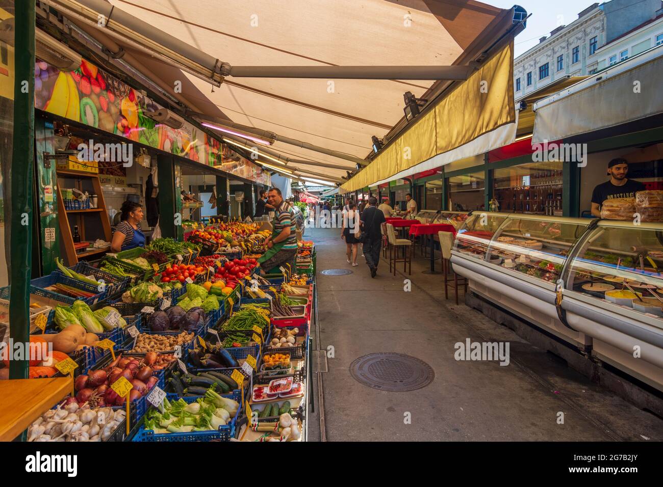 Vienna market naschmarkt Banque de photographies et d’images à haute ...