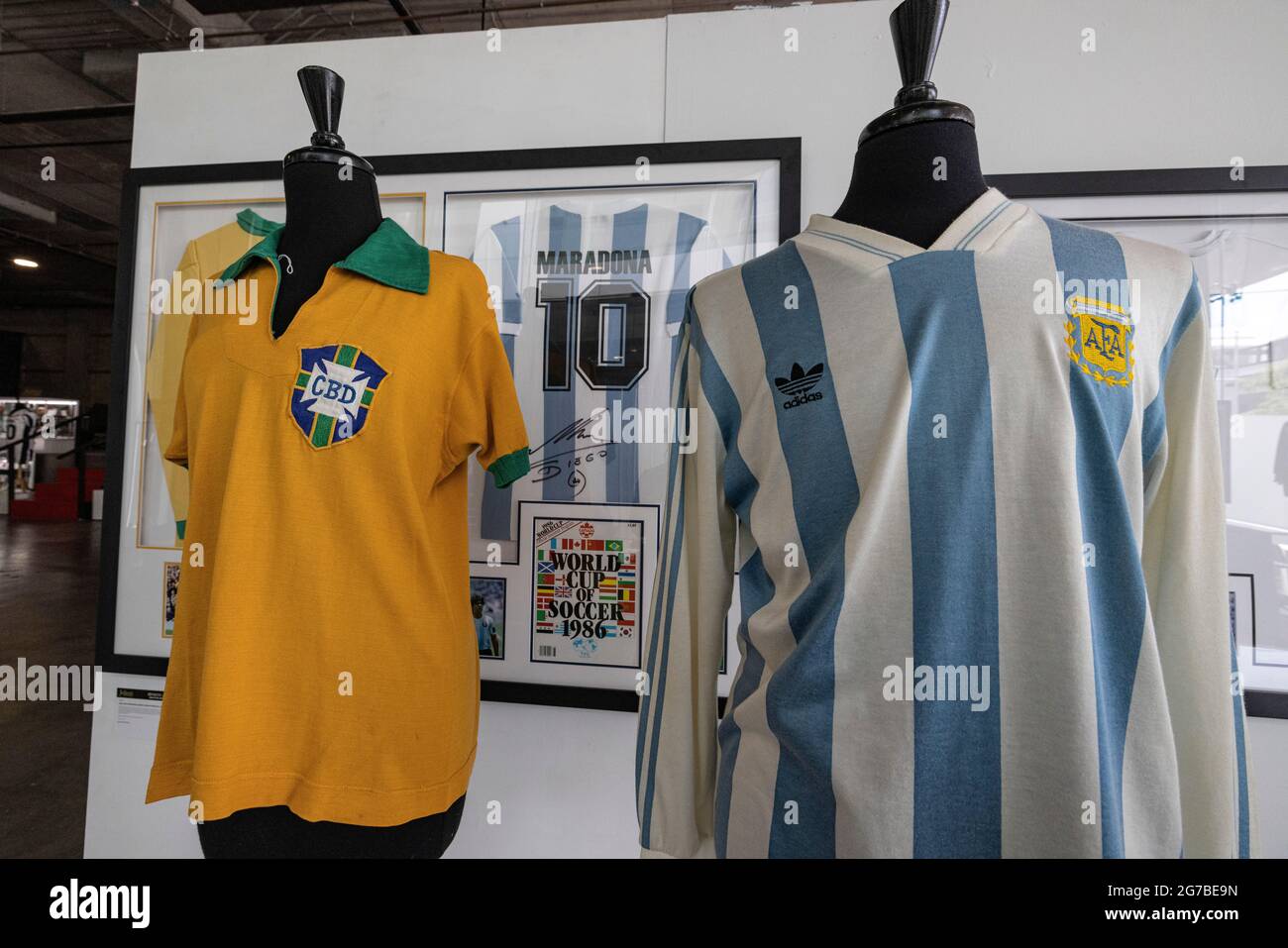 Maillots de football Banque de photographies et d’images à haute ...