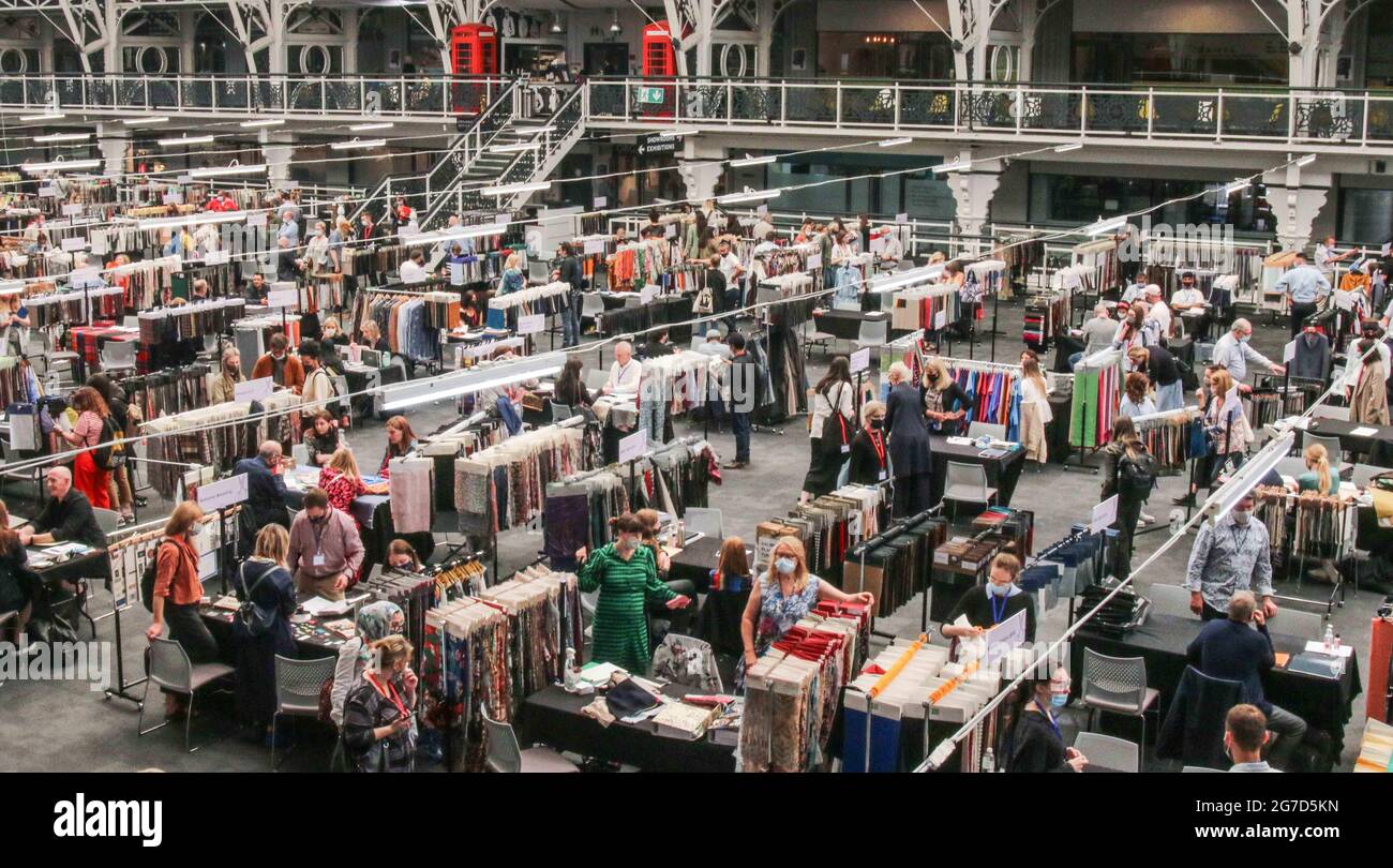 Londres UK 13 juillet 2021 TLTF la London textile Fair a ouvert ses ...