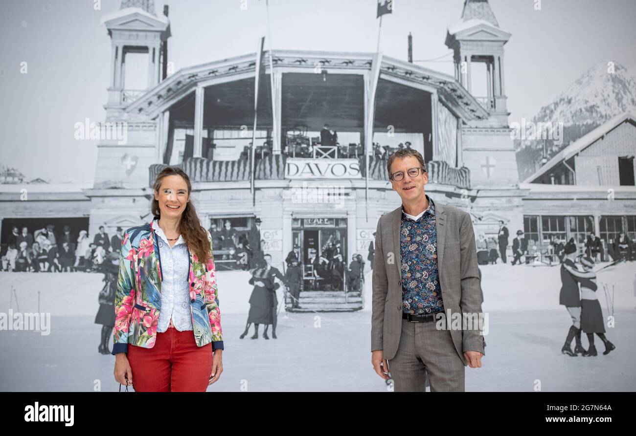 Ernst hess Banque de photographies et d’images à haute résolution - Alamy