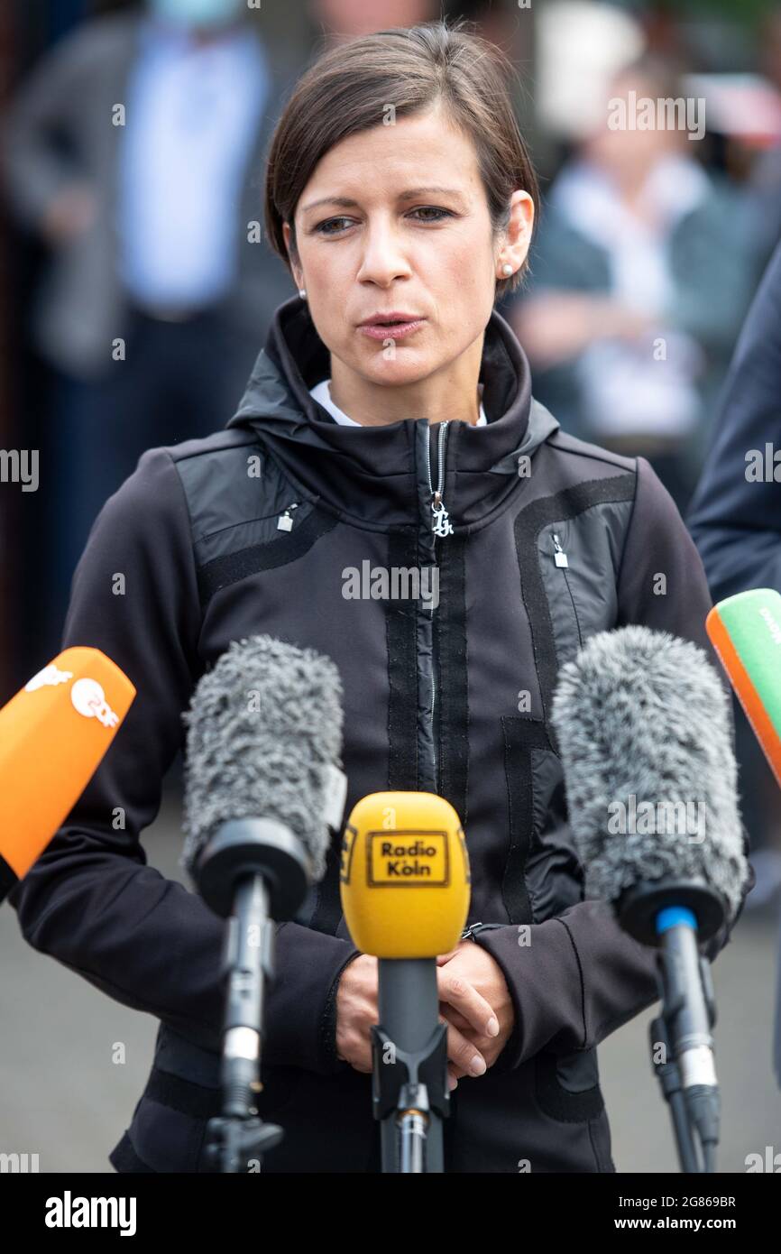 Erftstadt, Allemagne. 17 juillet 2021. Carolin Weitzel (CDU), maire d ...